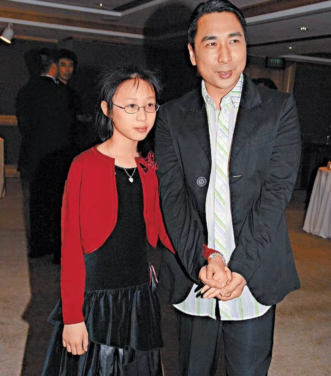 Interested in joining the industry?Hong Kong actress Li Lizhen's ...