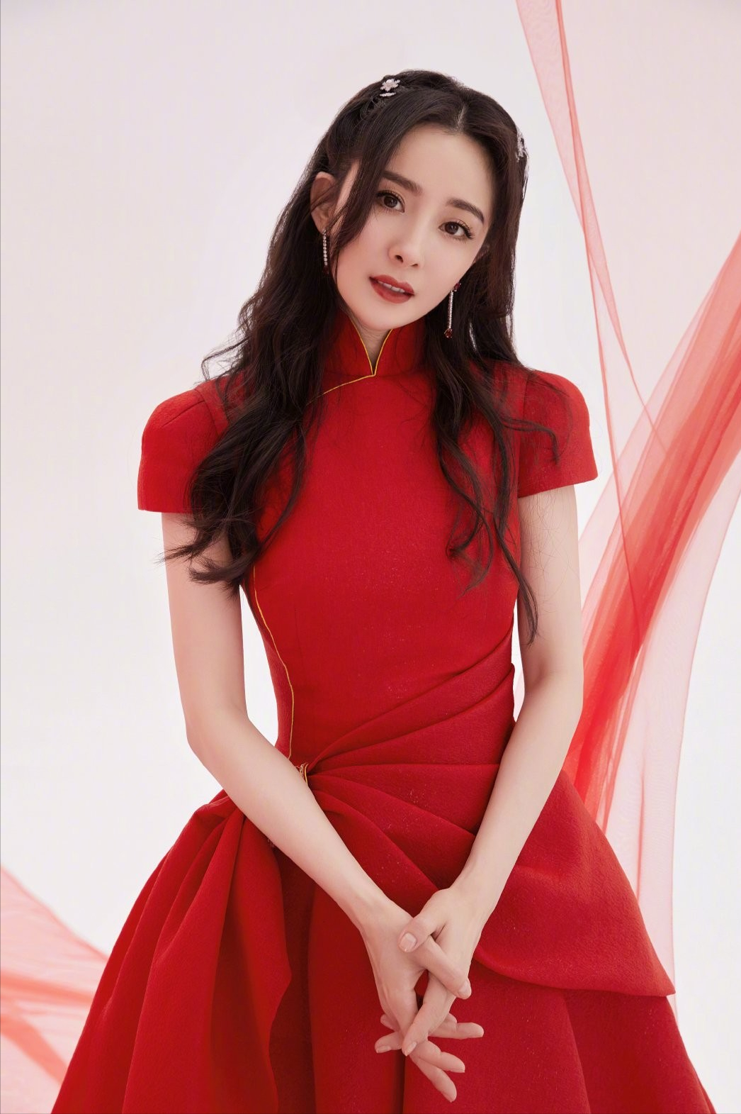 Yang Mi is really good, and a red dress is good, seeing this state is ...