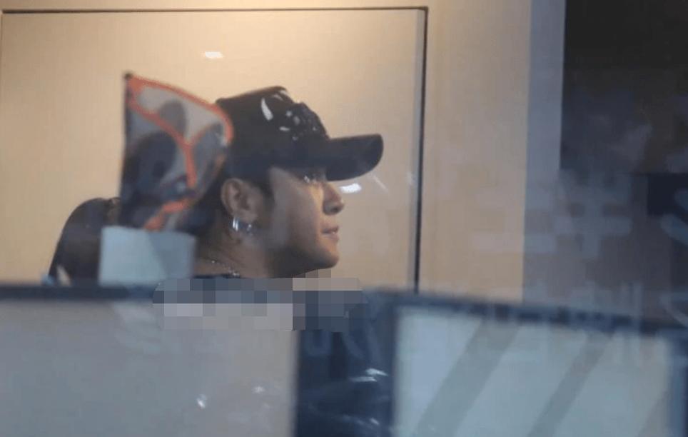 41-year-old Luo Zhixiang was secretly photographed when he went out!A ...