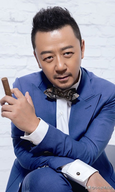 A recent photo of Guo Tao and his wife, Li Ran happily lying in Guo Tao ...