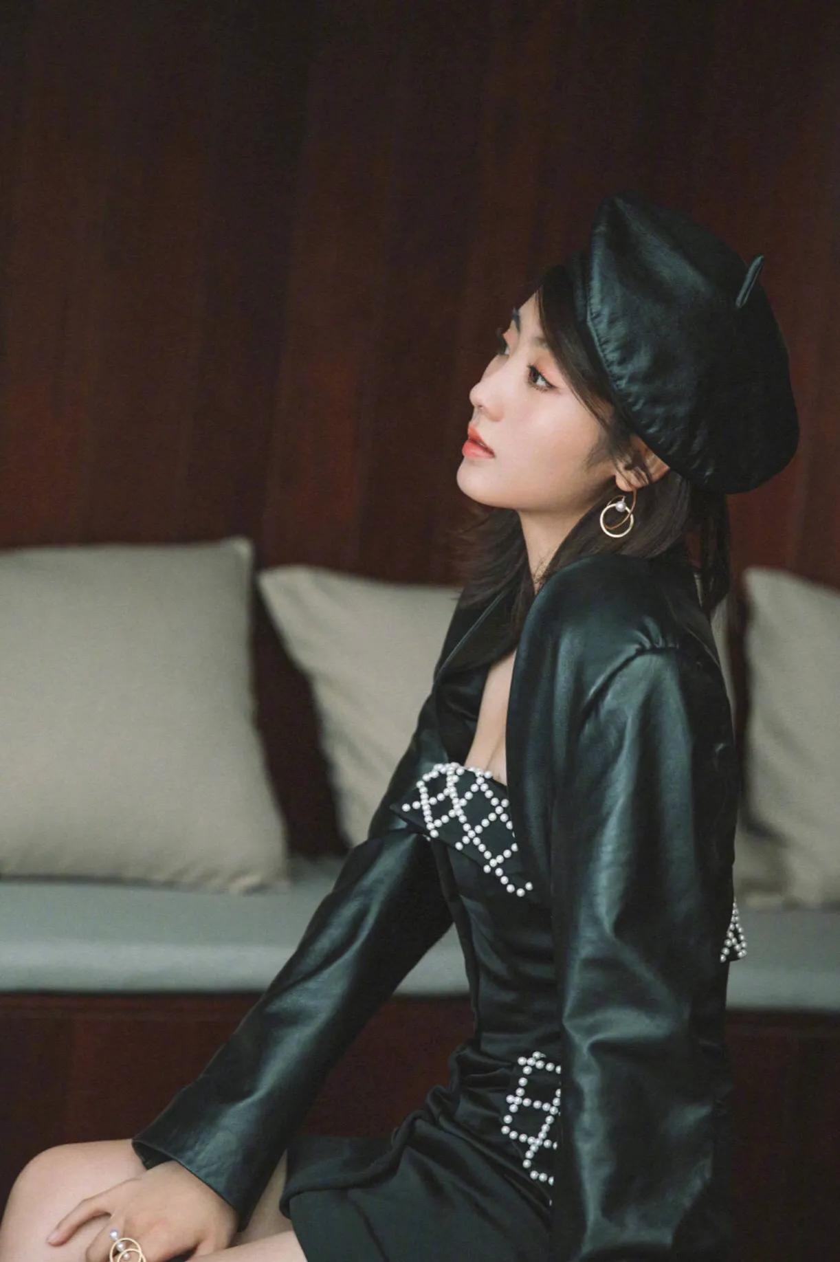 Fei Xing Hot Photo Album - iNEWS