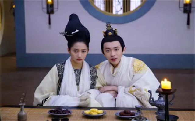 Liu Ziye carried the maid of the first palace to his uncle's house, and ...