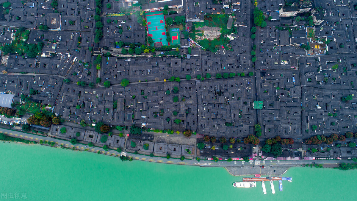 Why is the ancient city of Langzhong "the most precious place in ...