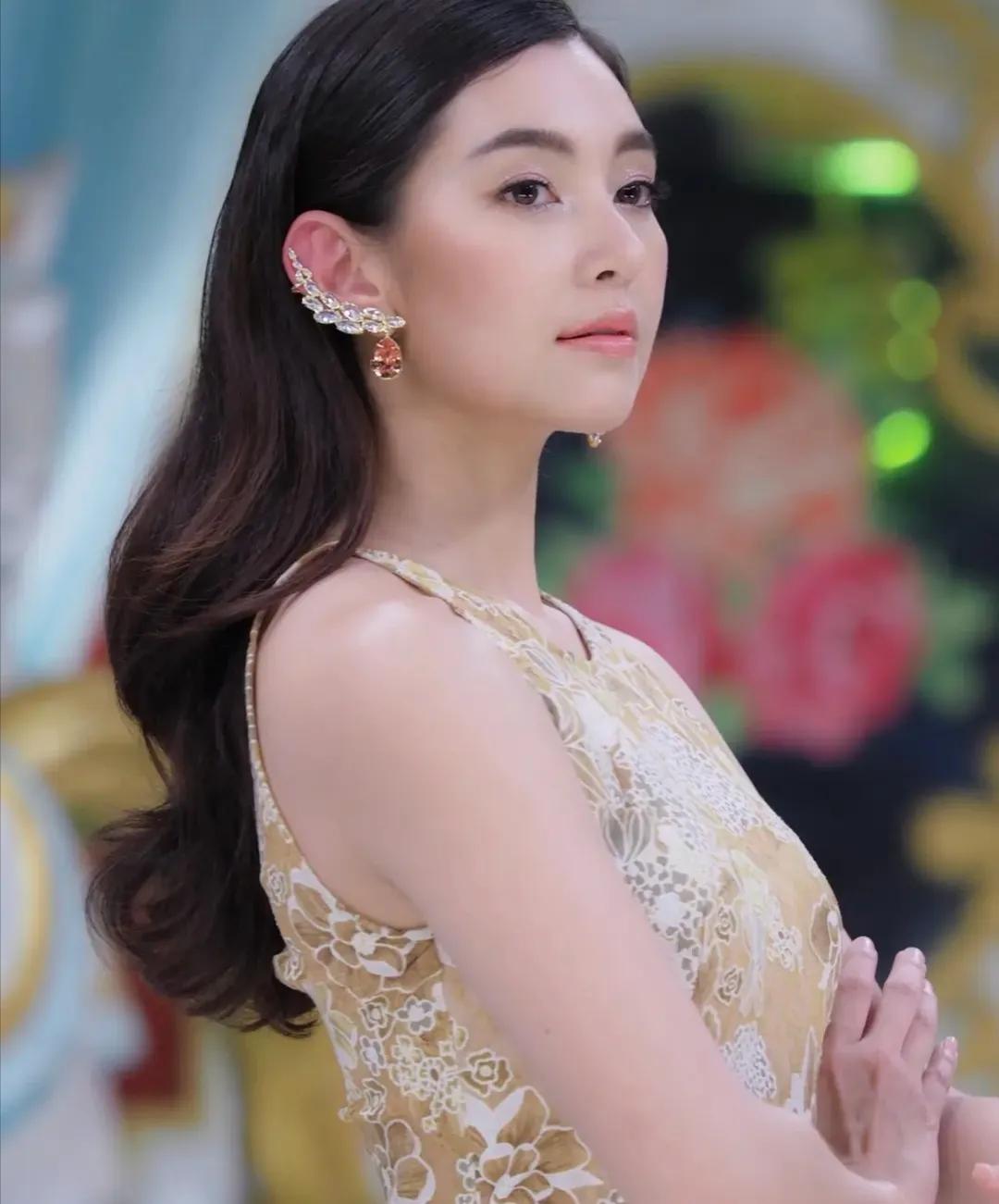 Thai actress Lenny Capone - iNEWS