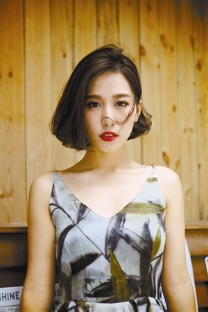 Li Ruru-a sexy actress in the mainland, with good body and beauty ...