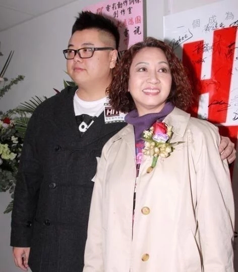 Yuan Qiu was a stand-in when he was young, he was a school flower when ...