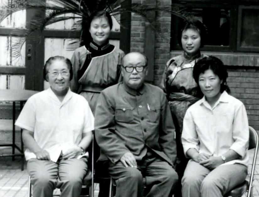 Ulanhu, the only admiral of the founding of Inner Mongolia: his son is ...