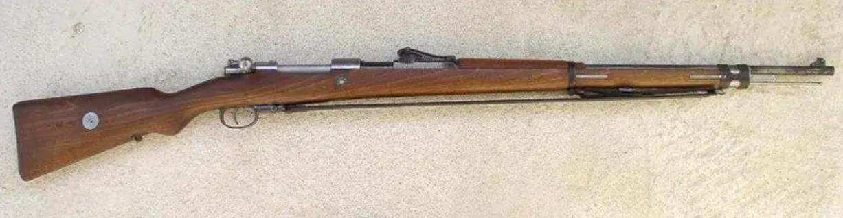 13 old bolt-action rifles more than 100 years ago - iNEWS
