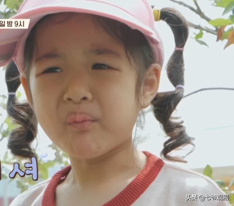 Making cakes for her ex-husband, Zhao Yunxi set a role model for her 3 ...