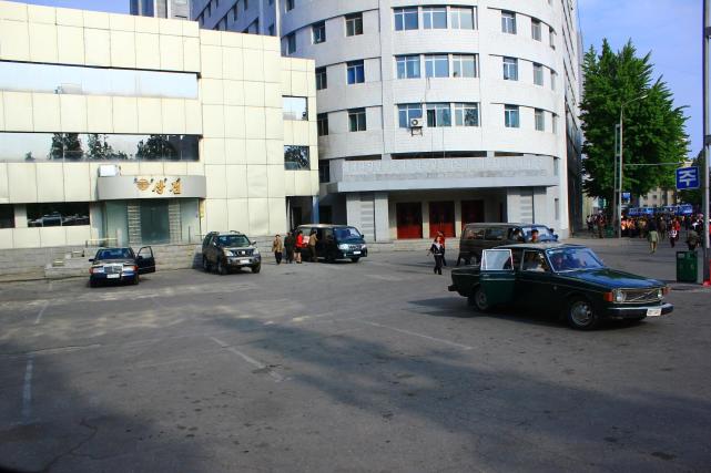 How much do you know about North Korean cars?Take you to see the car on ...