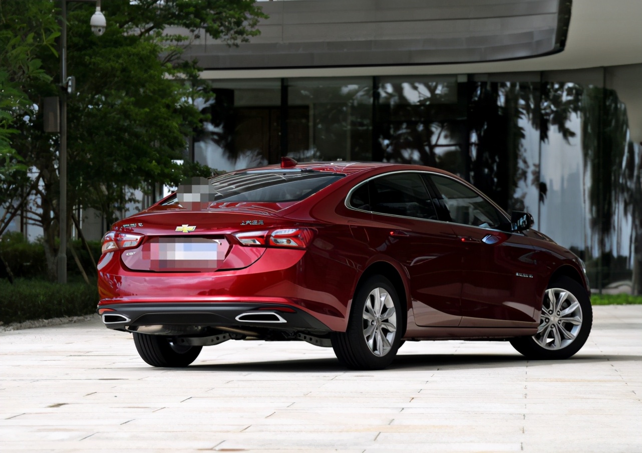 Chevrolet's new B-class sedan, which is 4 meters long and 9 meters long ...