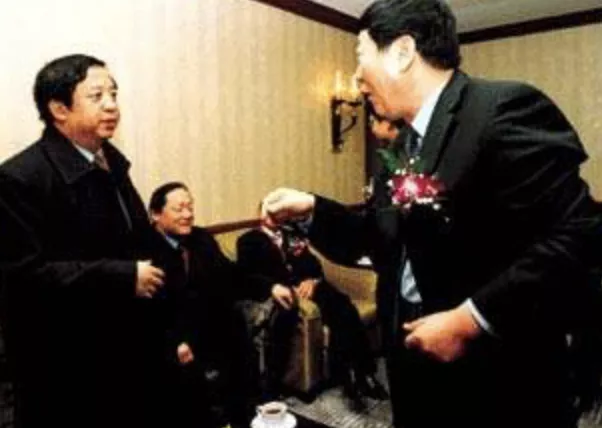 The Mengniu Yili Controversy: Niu Gensheng and Zheng Junhuai's Business War History - iNEWS
