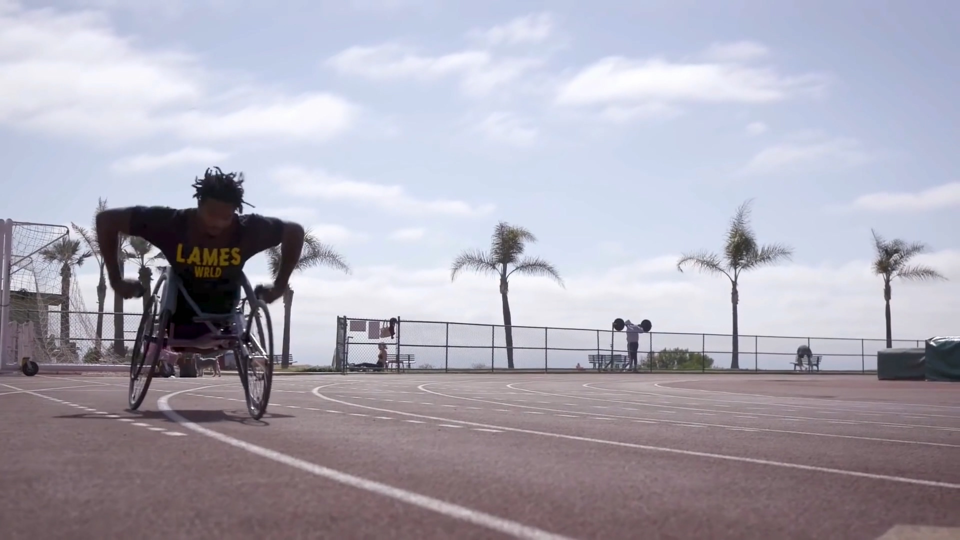 Born without legs, he broke the Guinness World Record with both hands ...