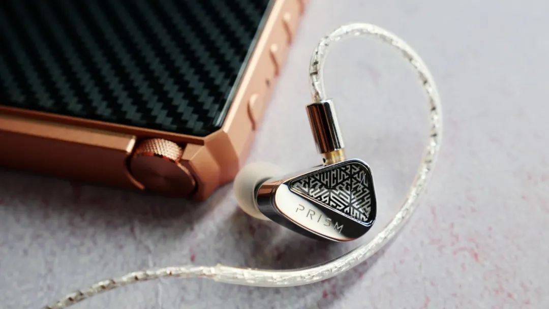 TANCHJIM Prism Prism three-unit ring iron earphones-a girl in his ...