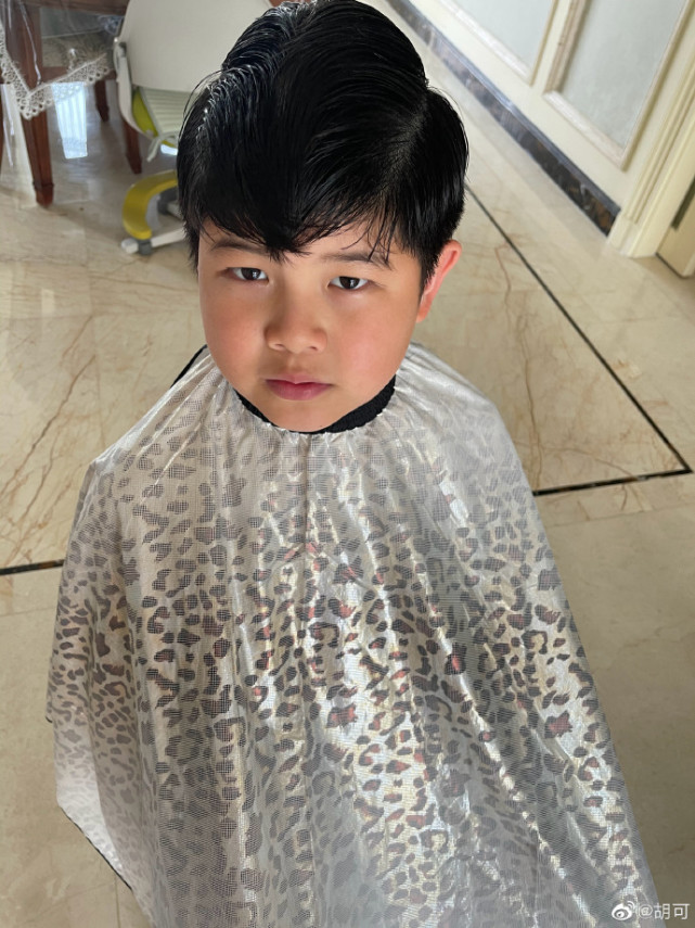 A recent photo of 10-year-old Anji was exposed, and he and his father ...