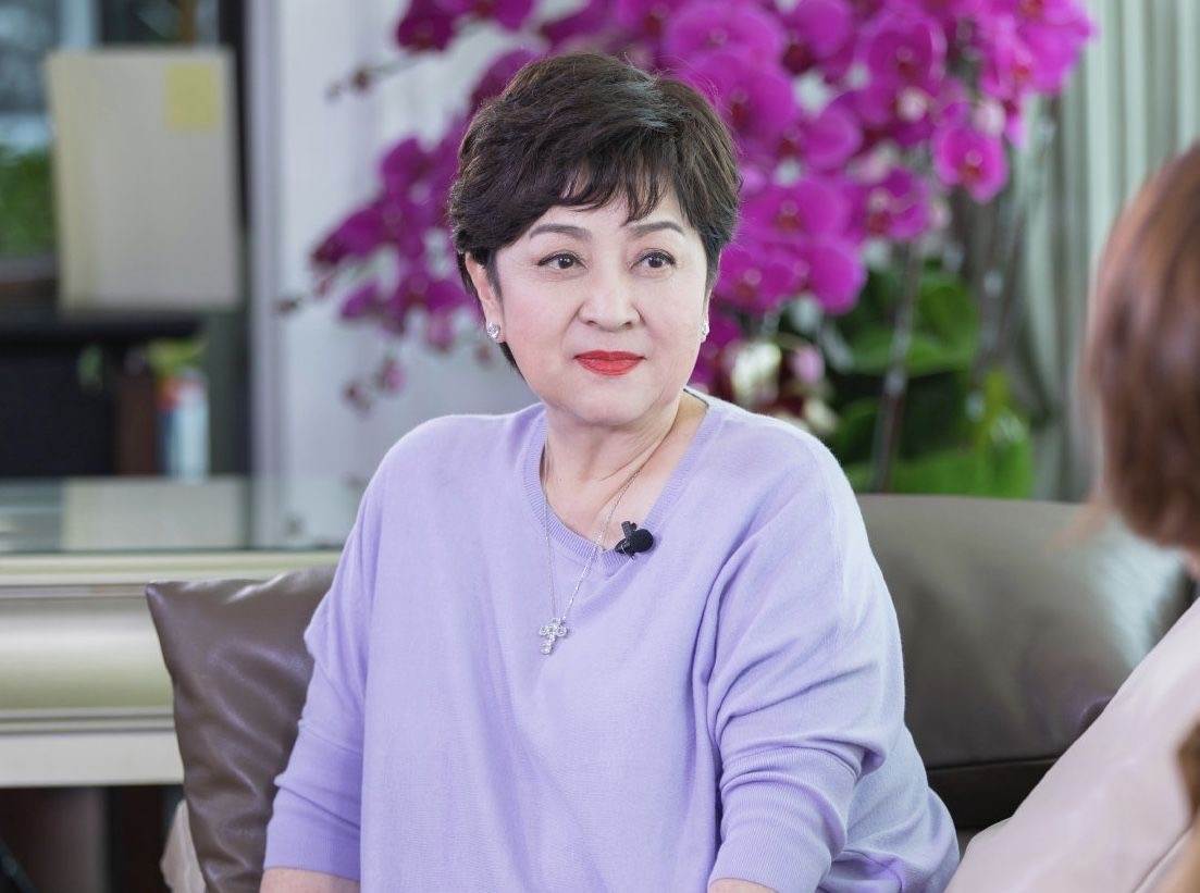 Zhen Zhen is recovering well after craniotomy, and her friend Lin ...