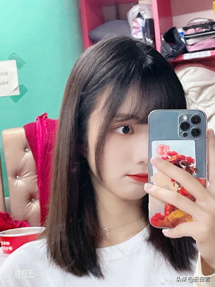 Appreciation of the charming photos of pure beauty Wu Yufei, so cute ...