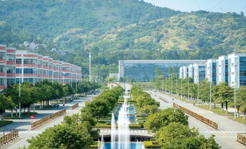 Tycoon Cai Zhiming, the helm of the toy empire - iNEWS