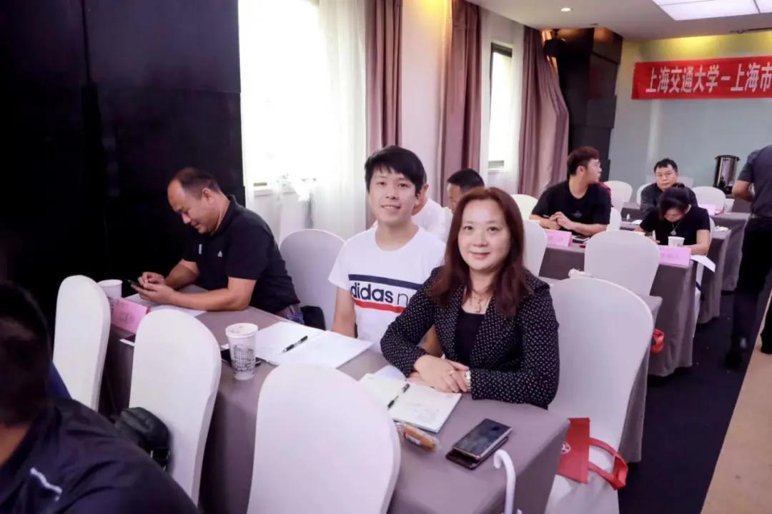 "The Second Generation" Zhu Junming: Riding the wind and breaking the ...