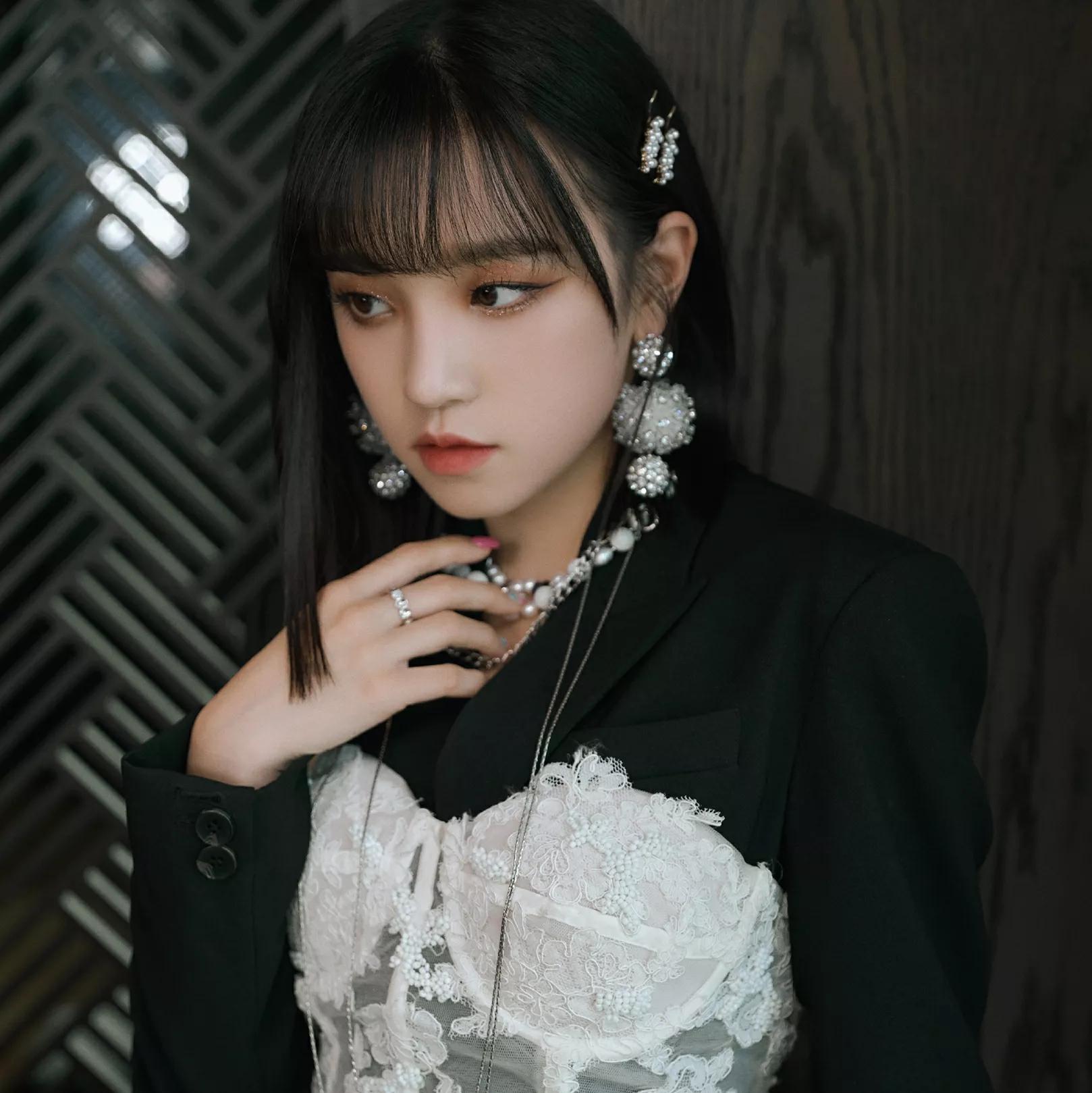 Song Yuqi revealed how to join the running man, now occupying Yang Ying ...