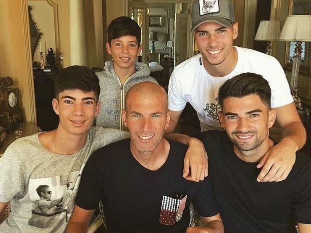 The winner of football life!Legendary star Zidane's 4 sons are all ...