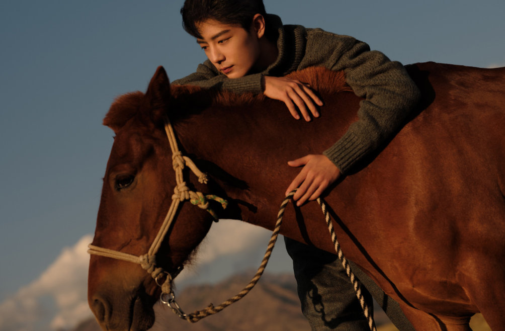 Standing at thirty, Xiao Zhan is surrounded by love!Thirty is only, or ...