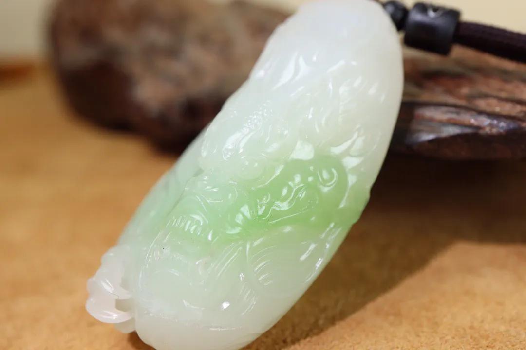 Colorful Hetian Jade - iNEWS