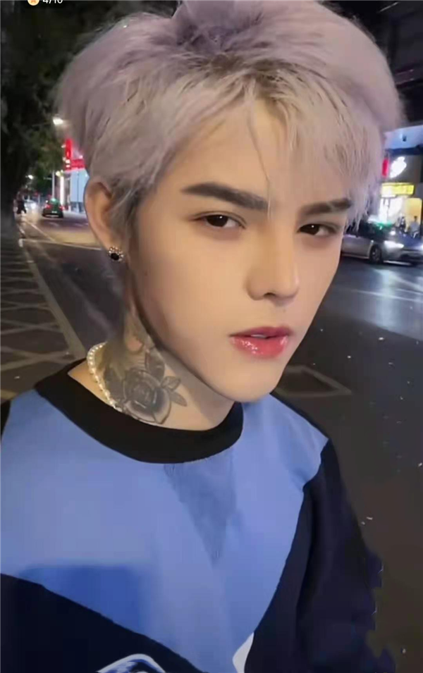 She is not tall enough to make up for her beauty. Yin Shihang recorded ...