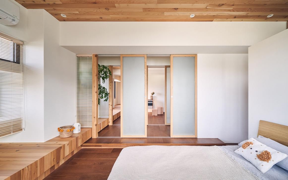 The Korean owner is exquisitely decorated, and the 2 bedrooms share 6 ...