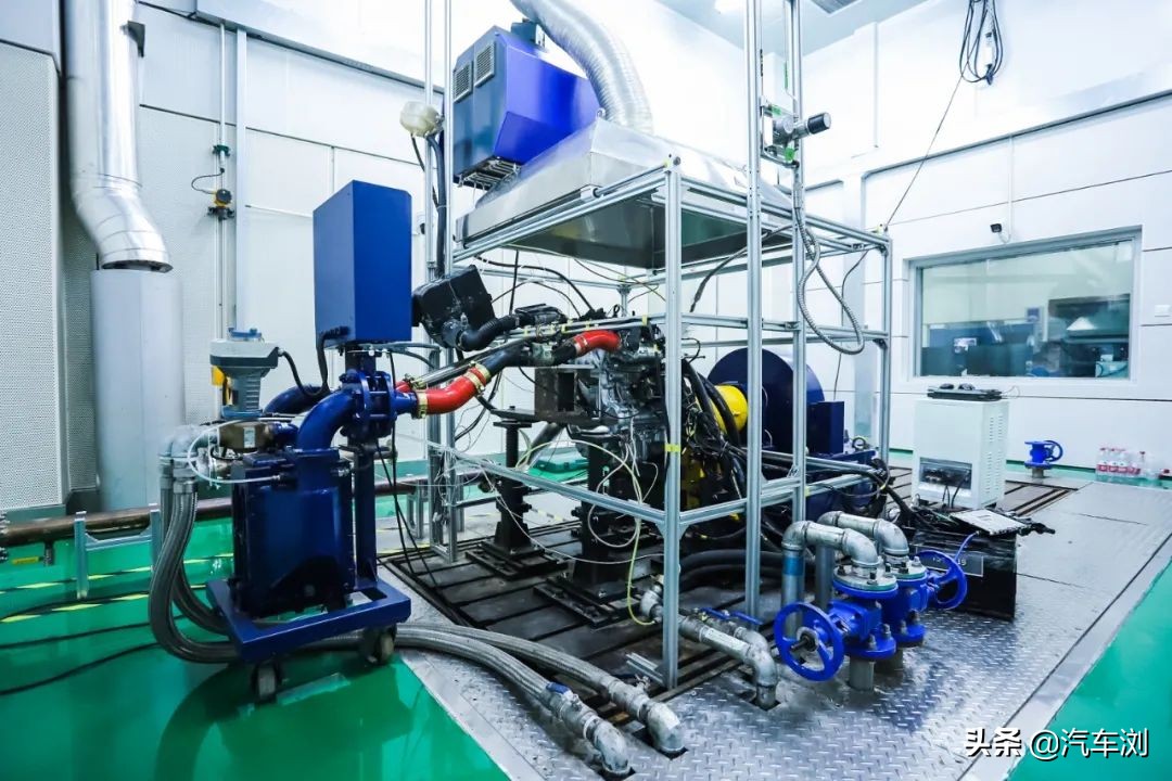 The thermal efficiency of the first hydrogen internal combustion engine ...