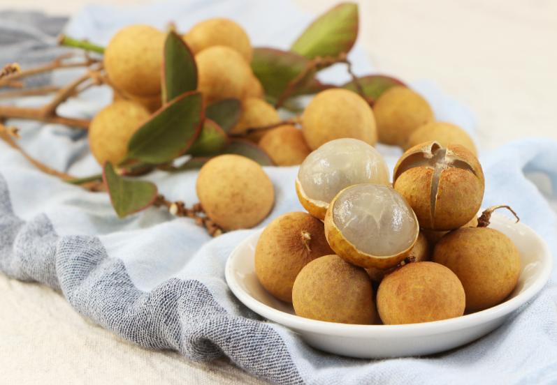 Women often eat longan, which not only delays aging, but also has this ...
