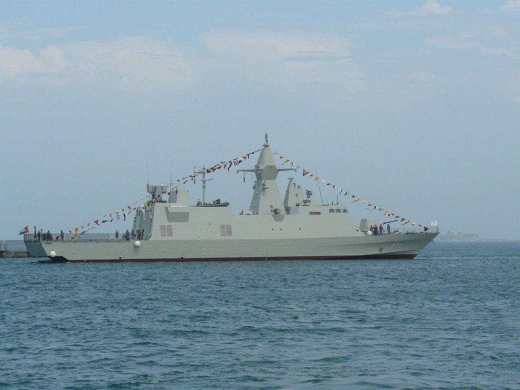 Falaj 2 patrol boat with stealth performance and multinational ...