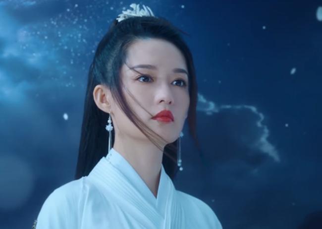 Li Qin used "earrings" for his ID photos to hold water, and his ...