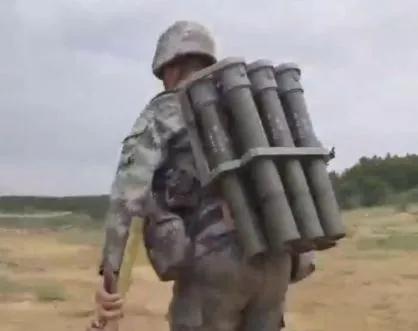 The smallest rocket launcher of the People's Liberation Army, ultra ...