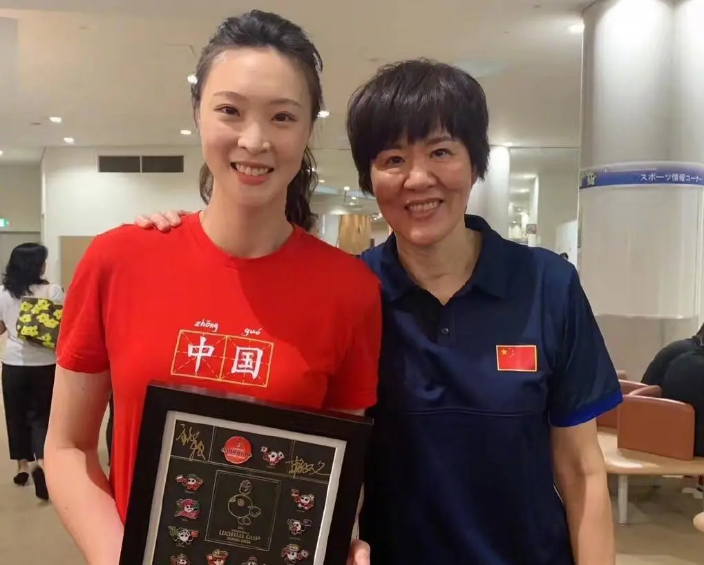 "Goddess of volleyball" Hui Ruoqi, a girl born in summer, a netizen ...