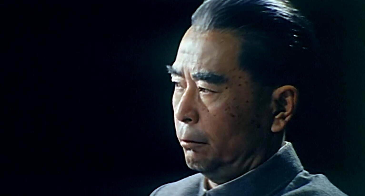 Both played Zhou Enlai, Sun Weimin and Wang Tie in "Across the Yalu ...
