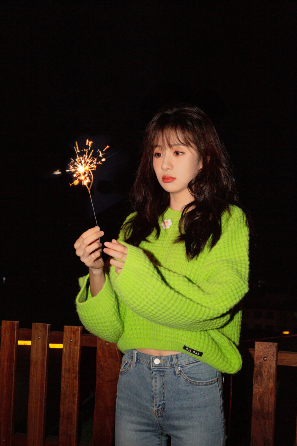 Zheng Hehuizi: Reiki ghost horse, smiles so sweet, cute and pure - iNEWS