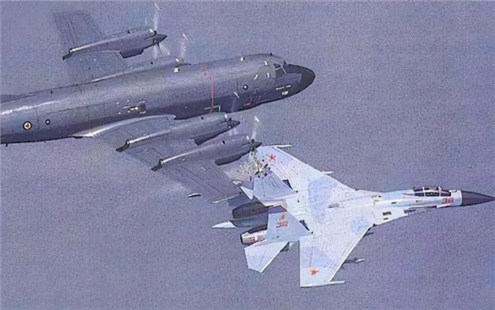 In 1987, the appearance of the Su-27 fighter was a classic action ...
