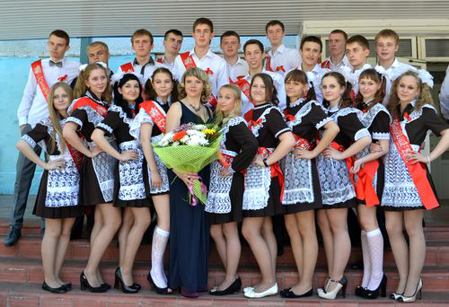 From "maid outfits" to sweatshirts: Are Russian school uniforms going ...