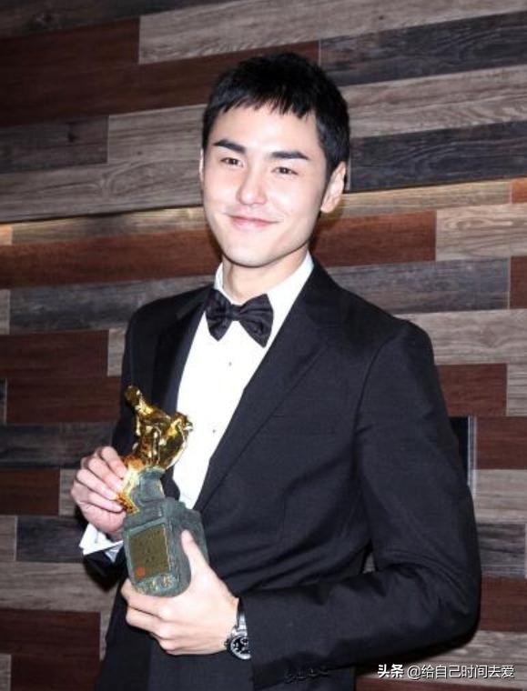 Ming Dao and Ruan Jingtian look very similar. Whose acting skills are ...