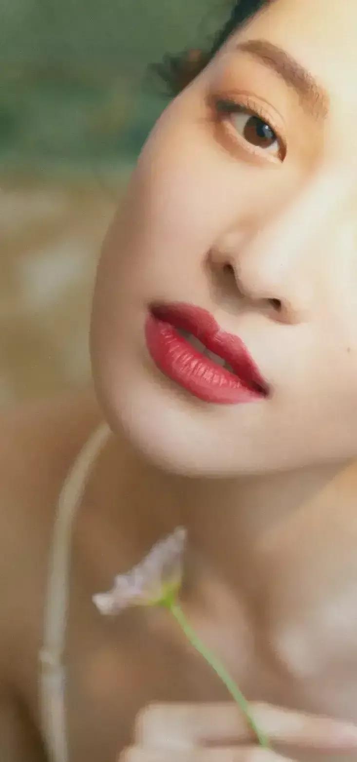 Competing among 50 beauties, Ying Bao is still the most beautiful - iNEWS