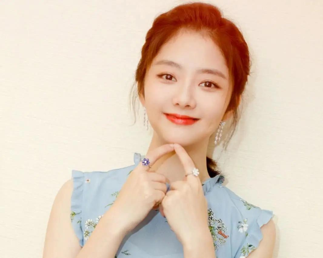 Little gossip: Tan Songyun, Ding Yuxi, Ren Jialun, White Deer, Nicholas Tse, Hao Lei, Zhang ...