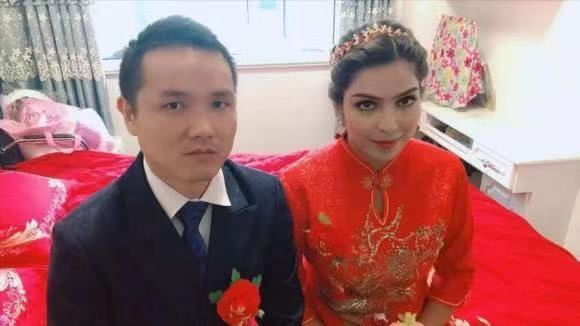 The Chinese guy married a Pakistani girl, but his wife took the ...