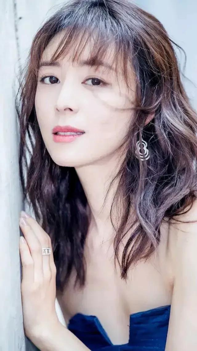 Zhang Jingchu - iNEWS