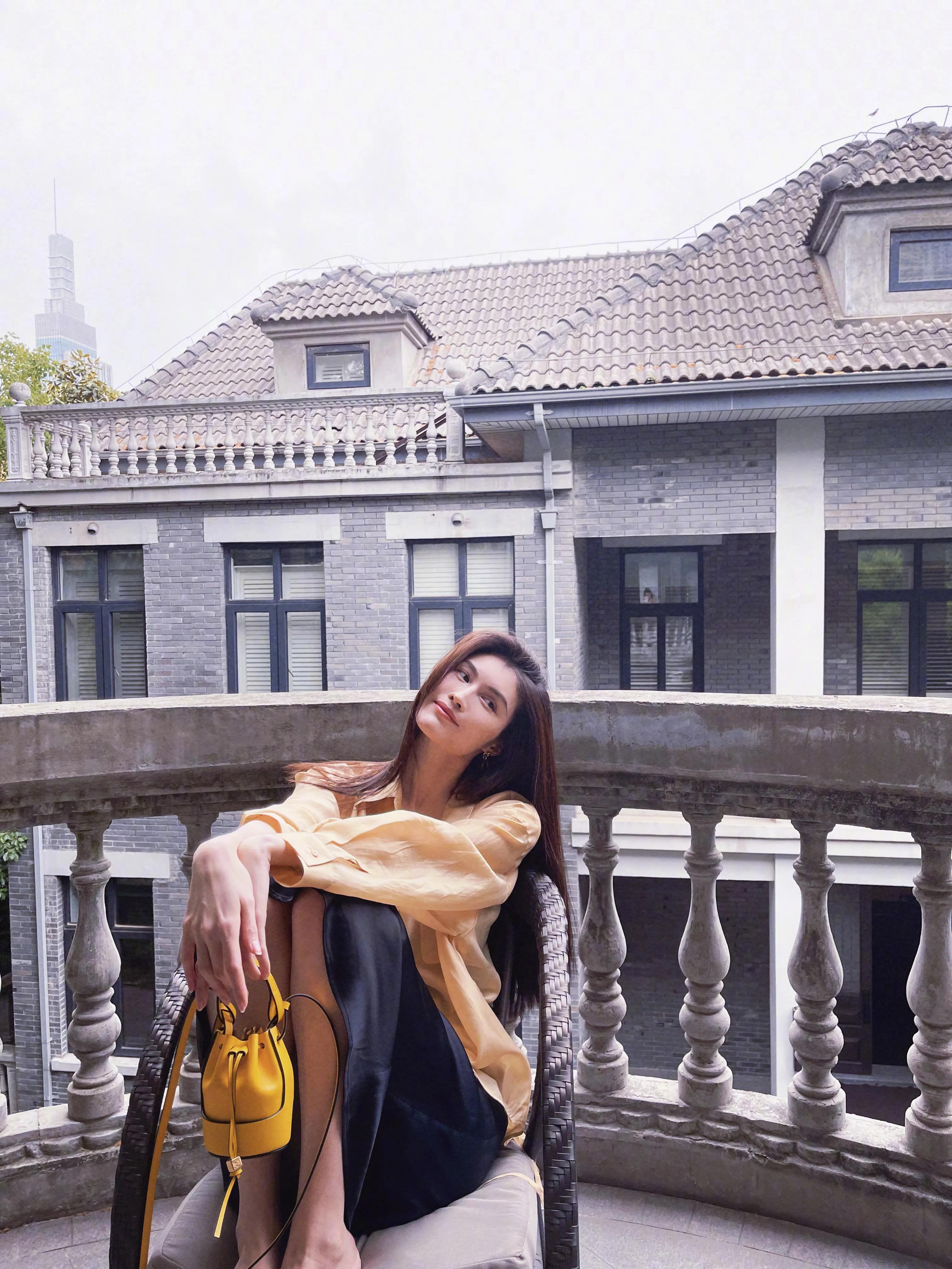 Celebrity beauties: Zhang Doudou, Sun Jialing, He Sui Photo Album - iNEWS