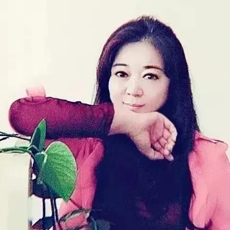 Dong Gui's Prose: The Most Beautiful Autumn Look: Run Xue - iNEWS