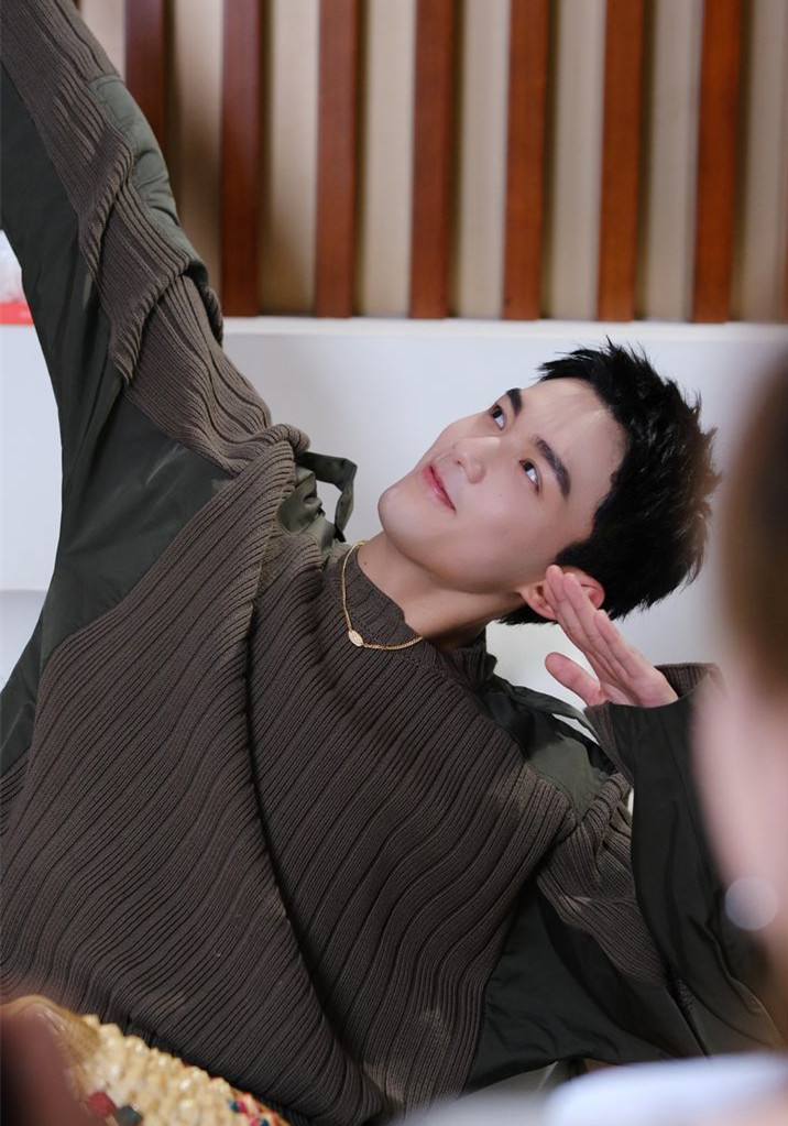 Wang Bo, Ren Jialun, Wu Lei - iNEWS