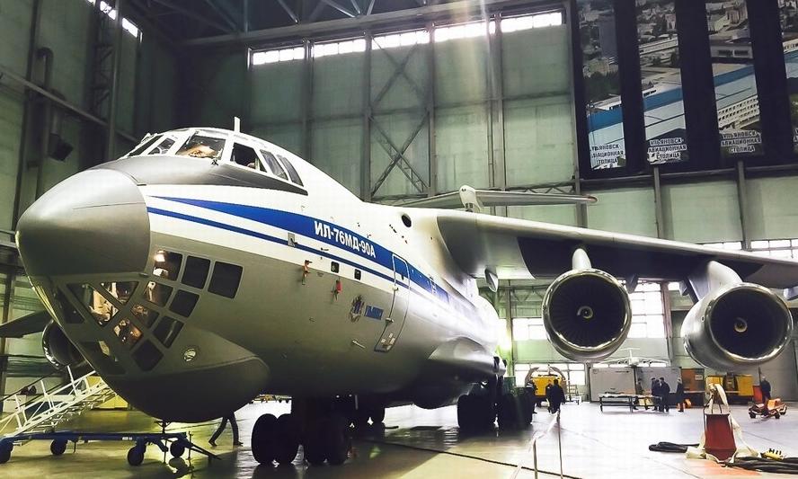Equipped with vitrified cockpit and toilet, Russian Il-476 transport ...