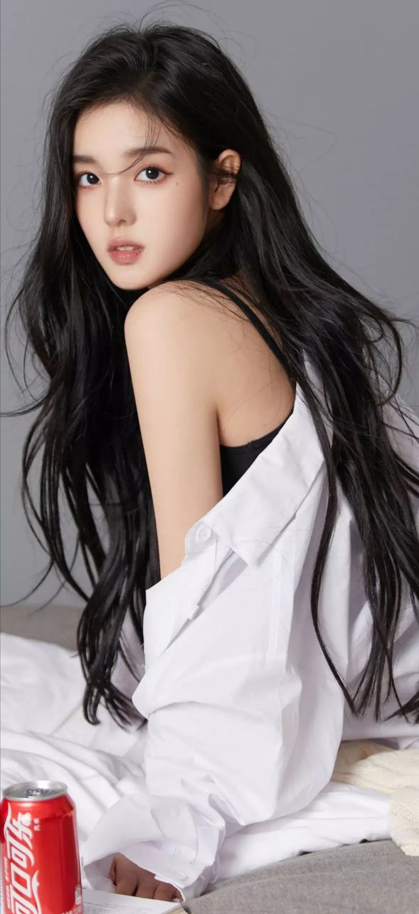 Chen Ziyi Photo Album-Super Clear Wallpaper Edition - iNEWS