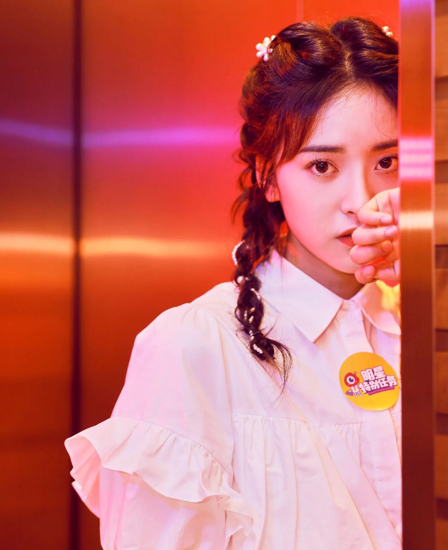 Shen Yuexin has a nice look, a girl with braided braids, fans lament ...